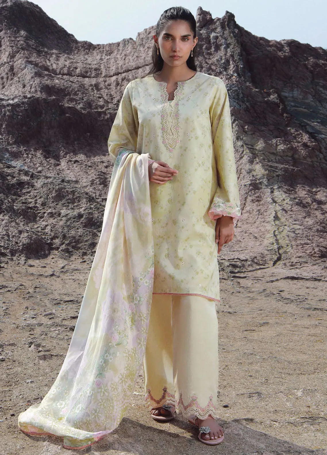 Afsanah by Seran Embroidered Lawn Suit Unstitched 3 Piece SRN25AL D-09 ...