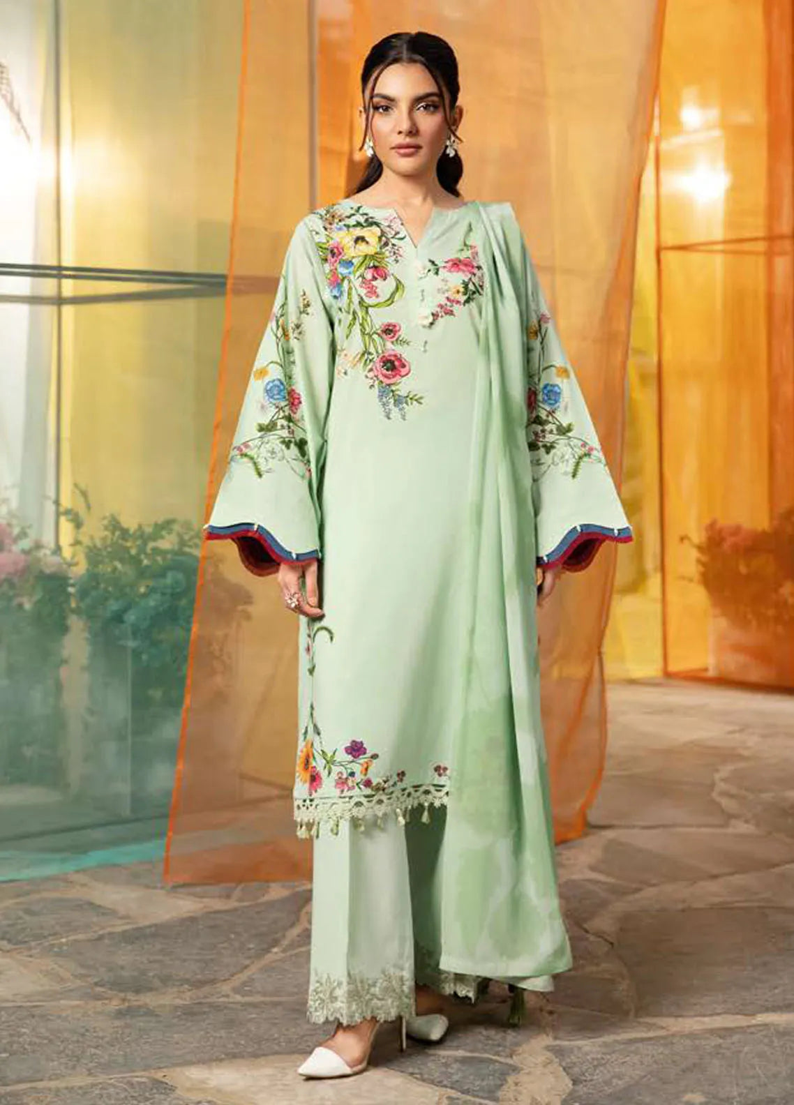 M Basics by Maria B Printed Lawn Suit Unstitched 3 Piece MB25BL D-12B ...