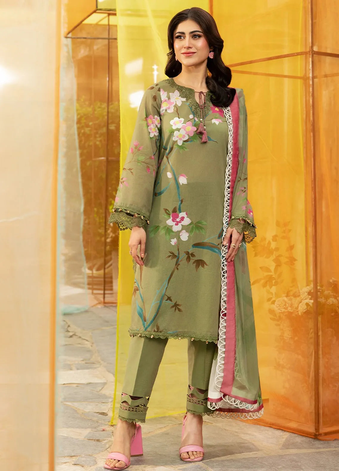 M Basics by Maria B Printed Lawn Suit Unstitched 3 Piece MB25BL D-7A ...