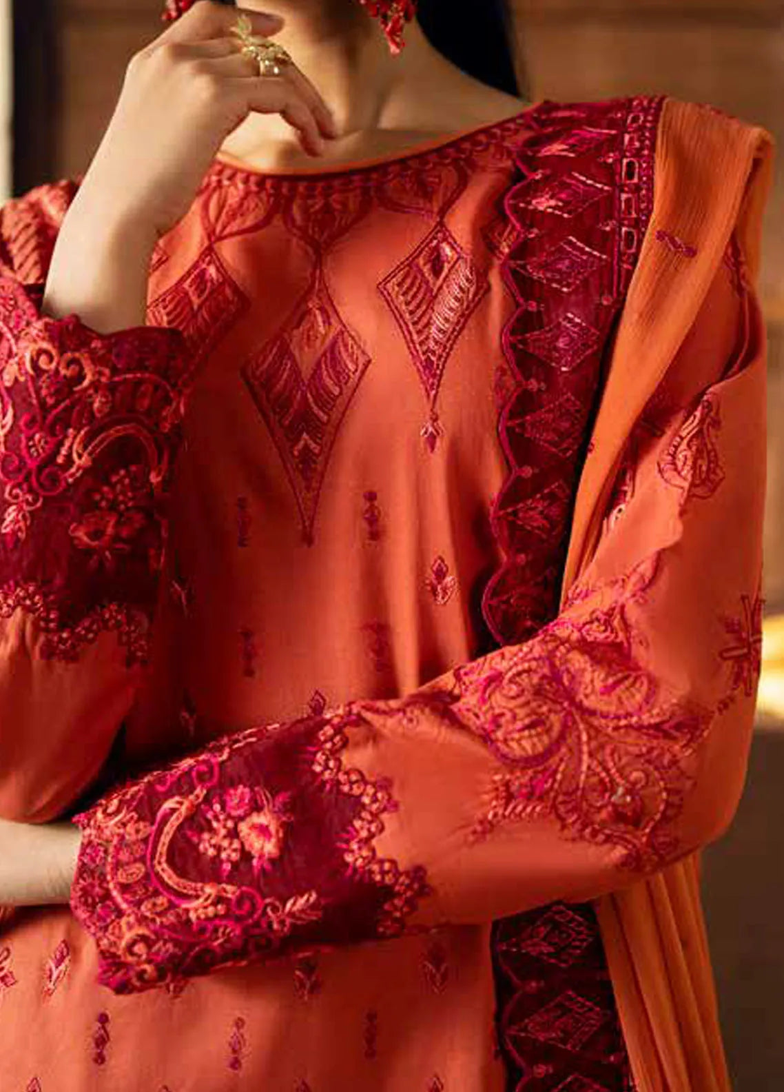 Maryum N Maria Embroidered Lawn Suit Unstitched 3 Piece MNM24EA Faina ...