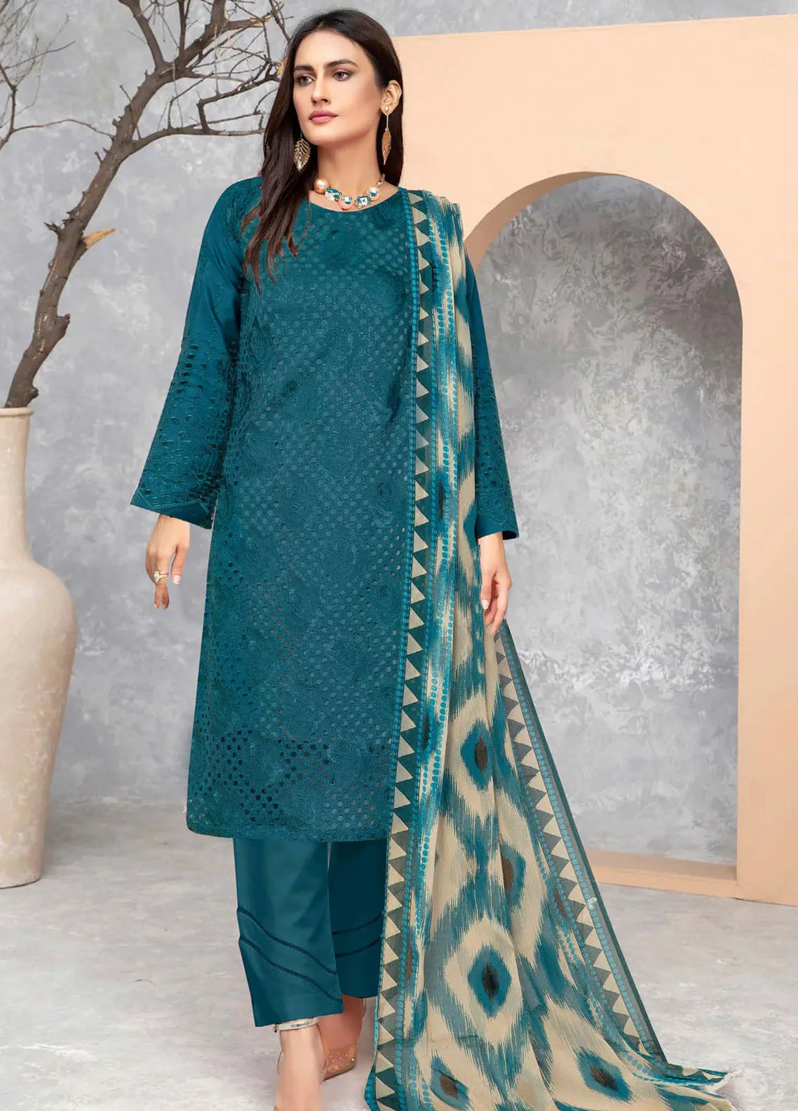 Saqafat By Insiya Embroidered Lawn Suit Unstitched 3 Piece INS24S DE-07 ...