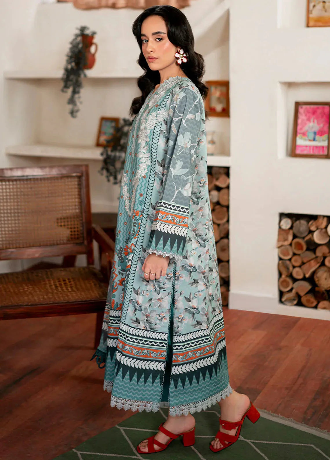 Selene By Roheenaz Embroidered Cambric Suit Unstitched 3 Piece RNZ24S ...