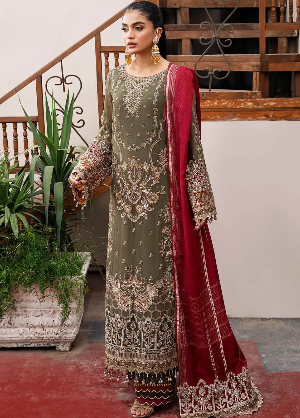 Sitarah by Imrozia Embroidered Chiffon Suit Unstitched 3 Piece IM24LC I ...